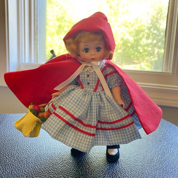 Madame Alexander | Toys | Madame Alexander Red Riding Hood Doll | Poshmark